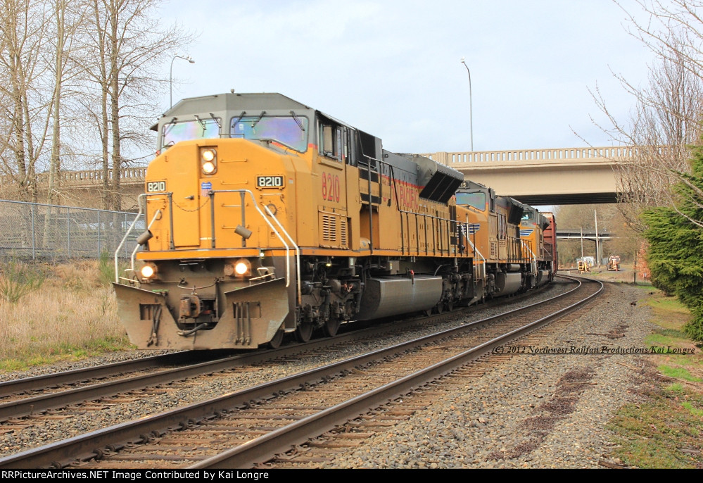 UP 8210 at Kelso, WA